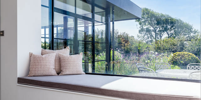 Oriel Windows | John Knight Glass