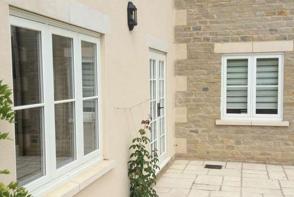 Evolution Flush Windows | John Knight Glass | NW, UK
